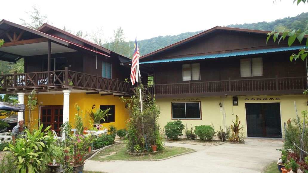 RN GLOBAL HOUSE