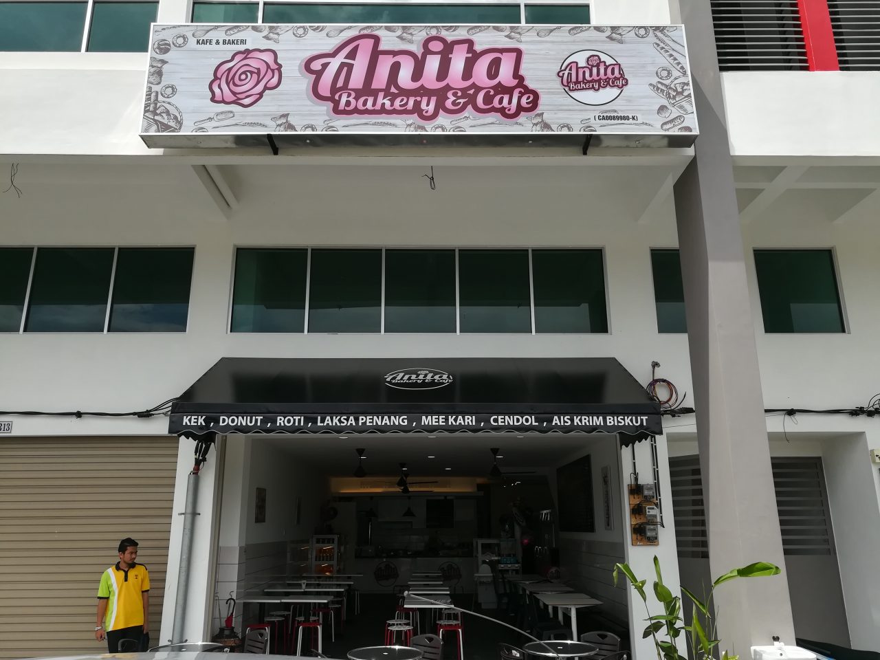 ANITA BAKERY & CAFE