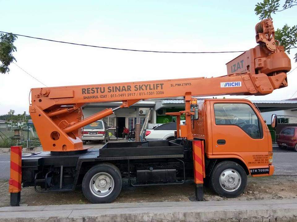 RESTU SINAR ENGINEERING & TRADING