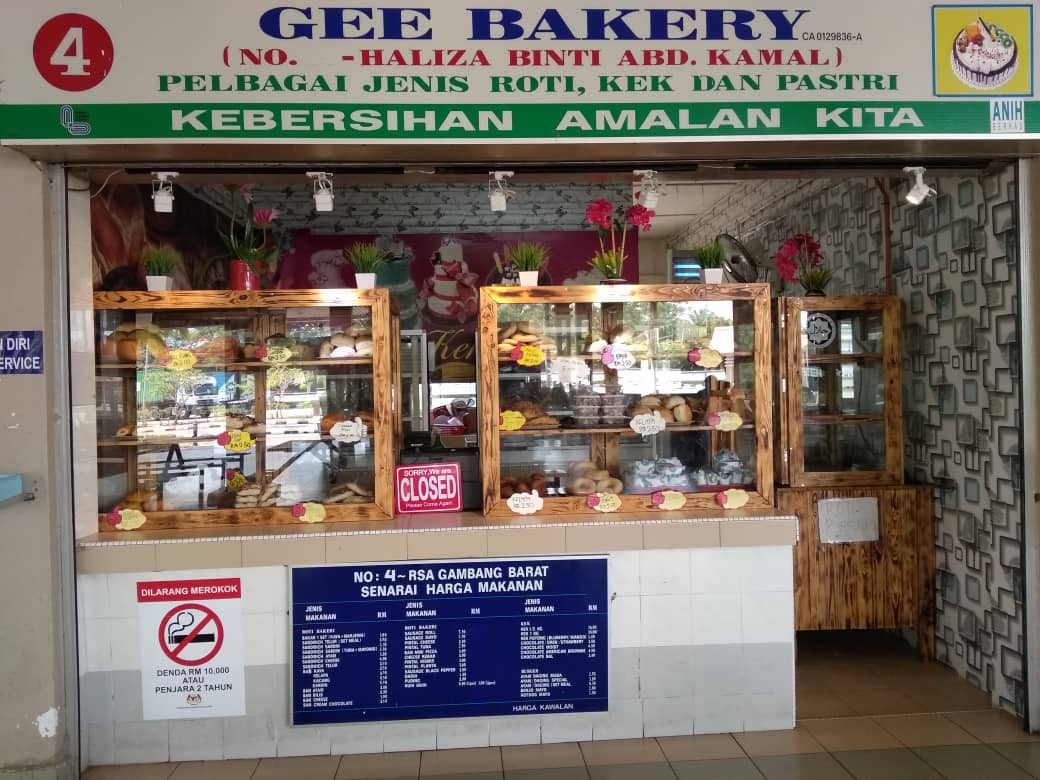 GEE BAKERY