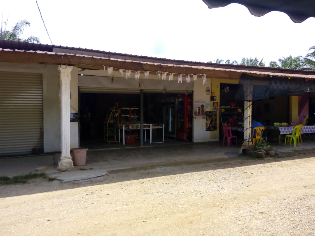 KEDAI RUNCIT ANI